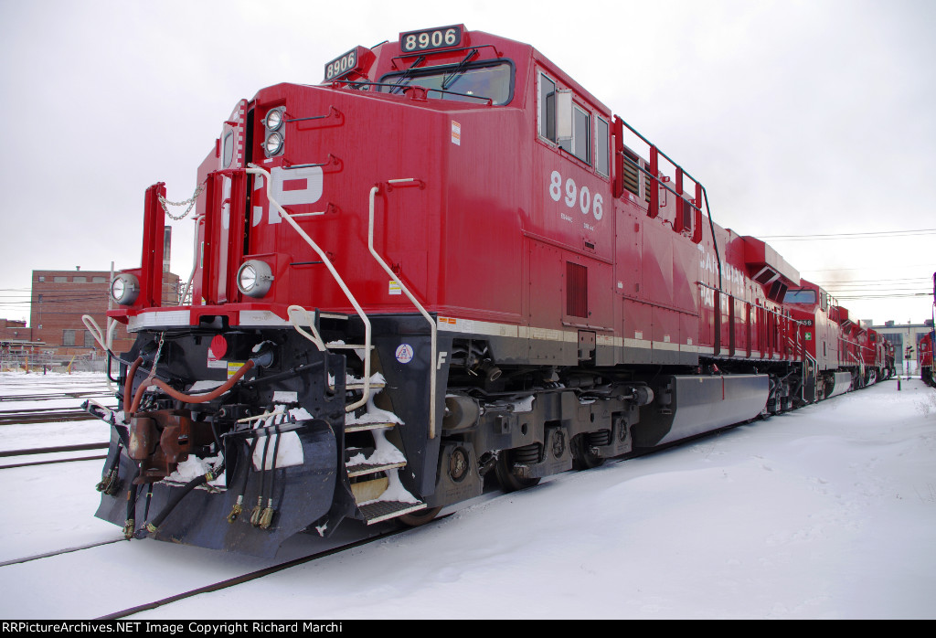 CP 8906